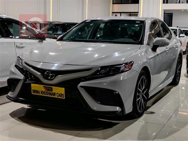 تويوتا كامري 2023 - $24,000 للبيع